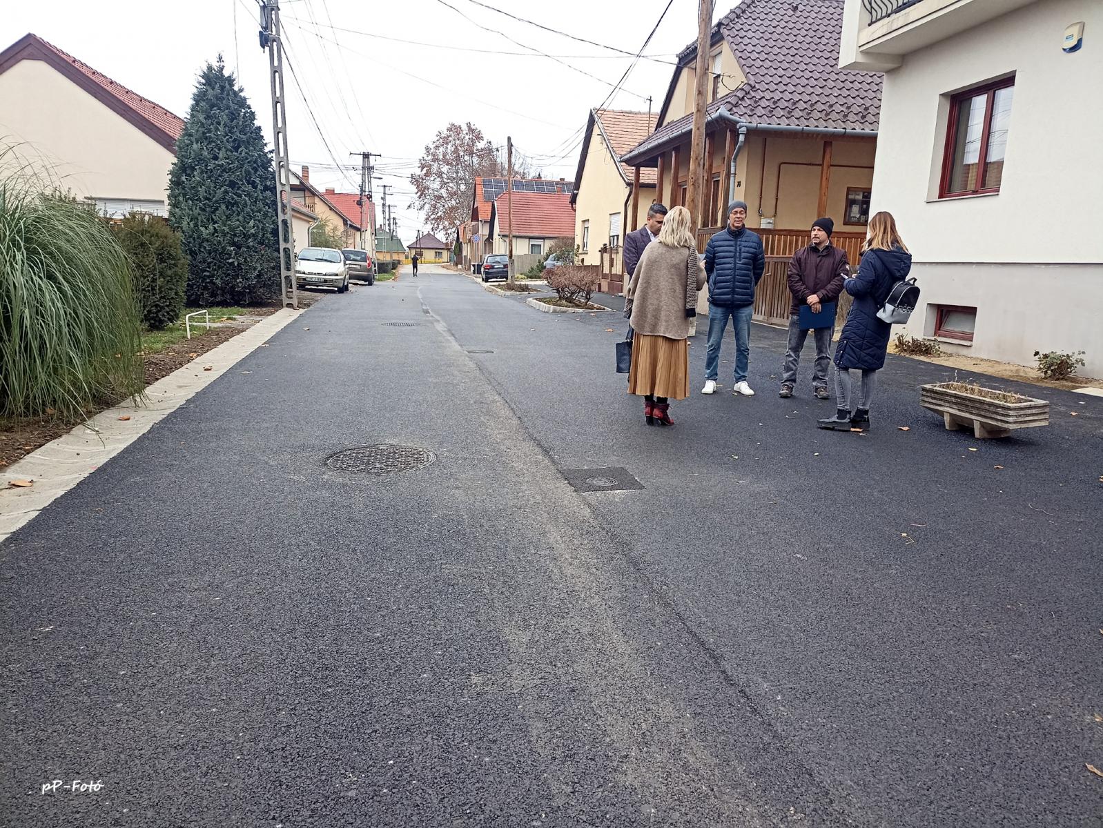 Út- és közműfelújítás a Honvéd utca egy szakaszán - ZalaMédia - A helyi ...
